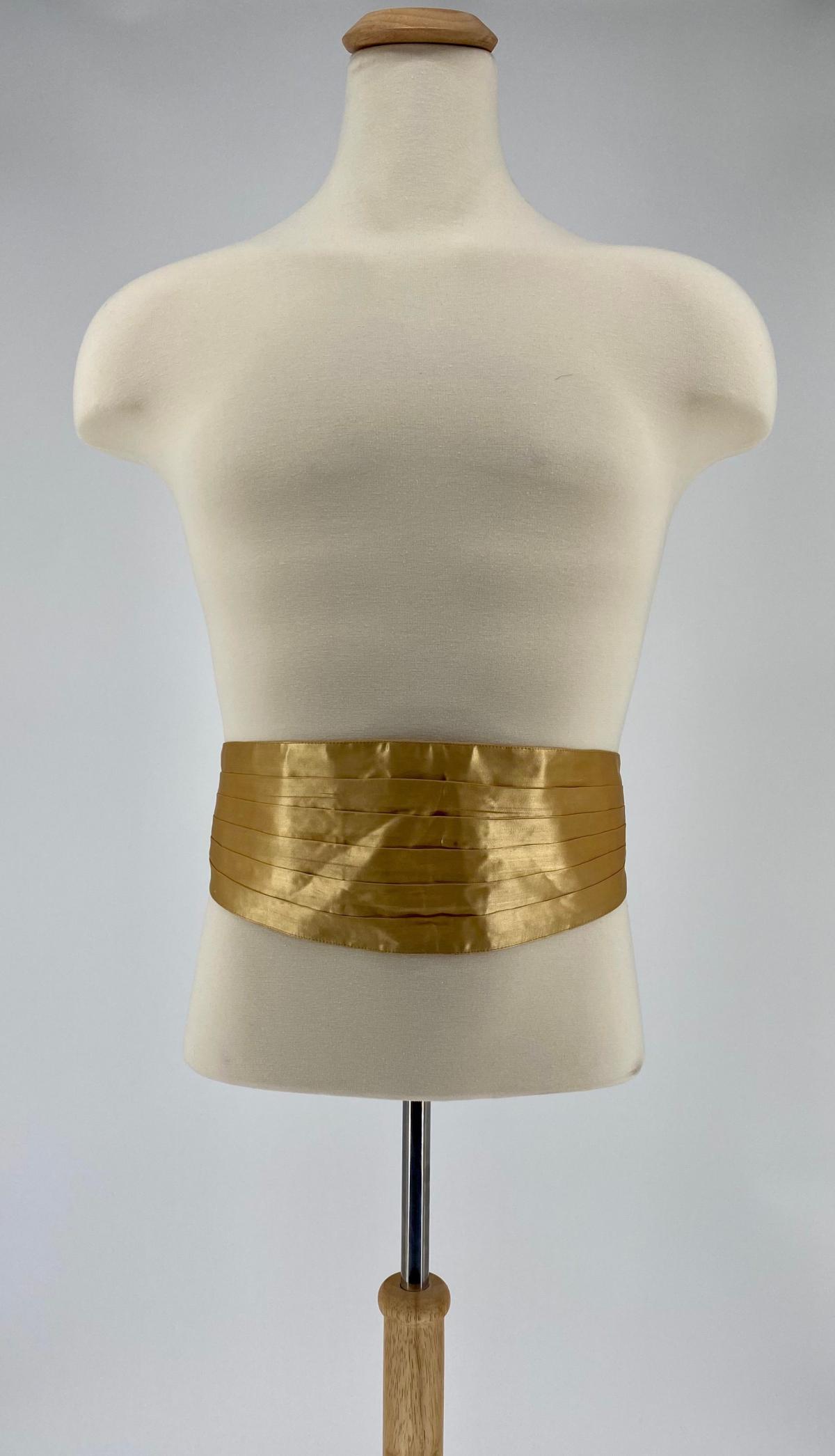 US Navy Officer Dinner Dress Blues Cummerbund of Frederick Becton ...